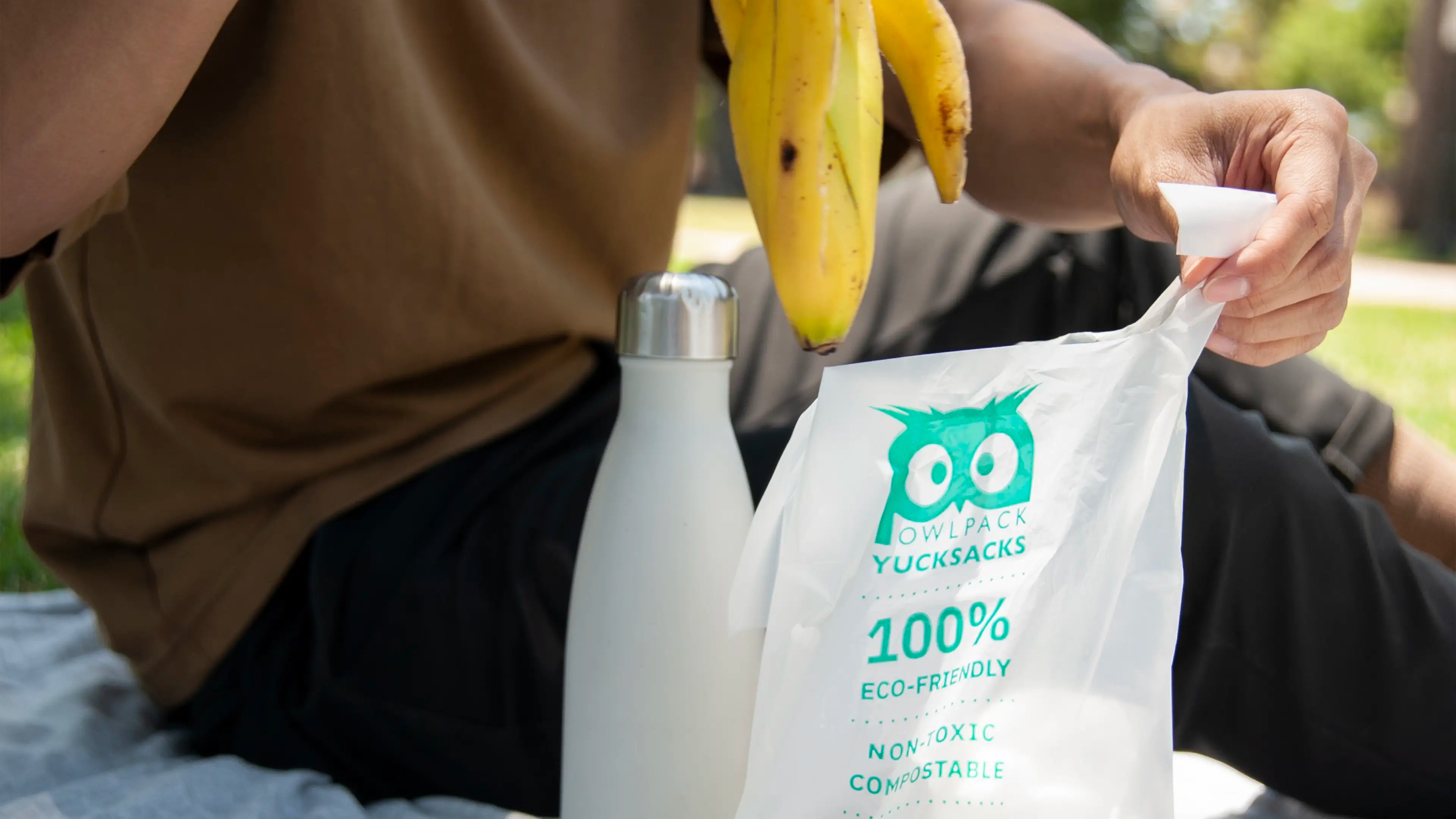 Food Waste 101: What Can and Can’t Go in a Compostable Bag – owlpack